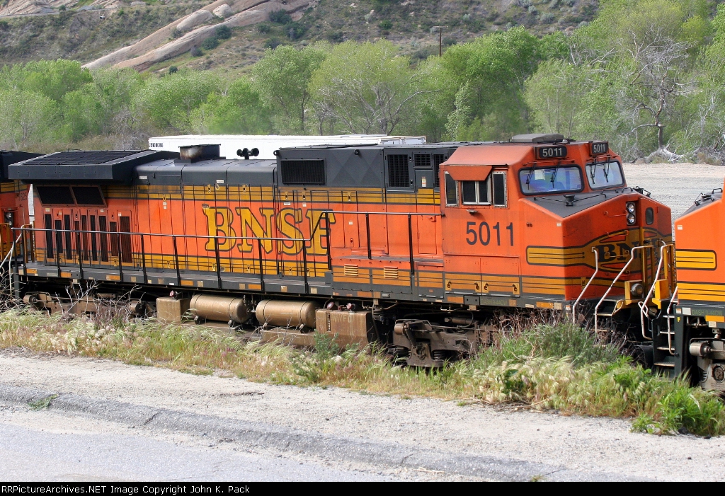 BNSF 5011
